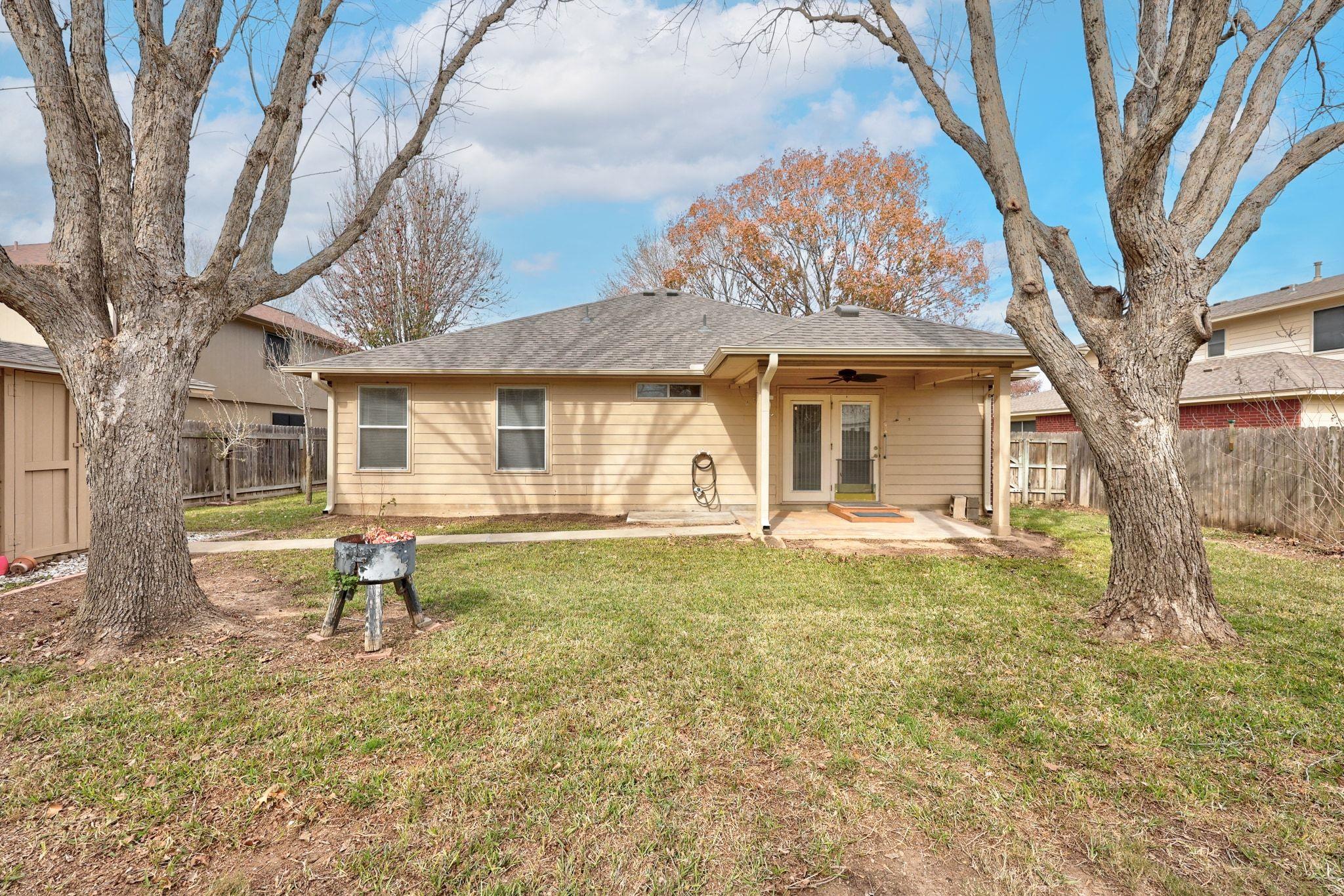 605 Elizabeth Ln, Bastrop, TX 78602 | MLS #9681205