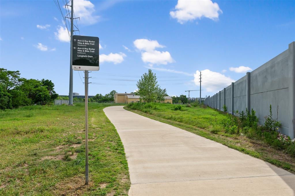 74 Julius St, Austin, TX 78702 | MLS #1219286
