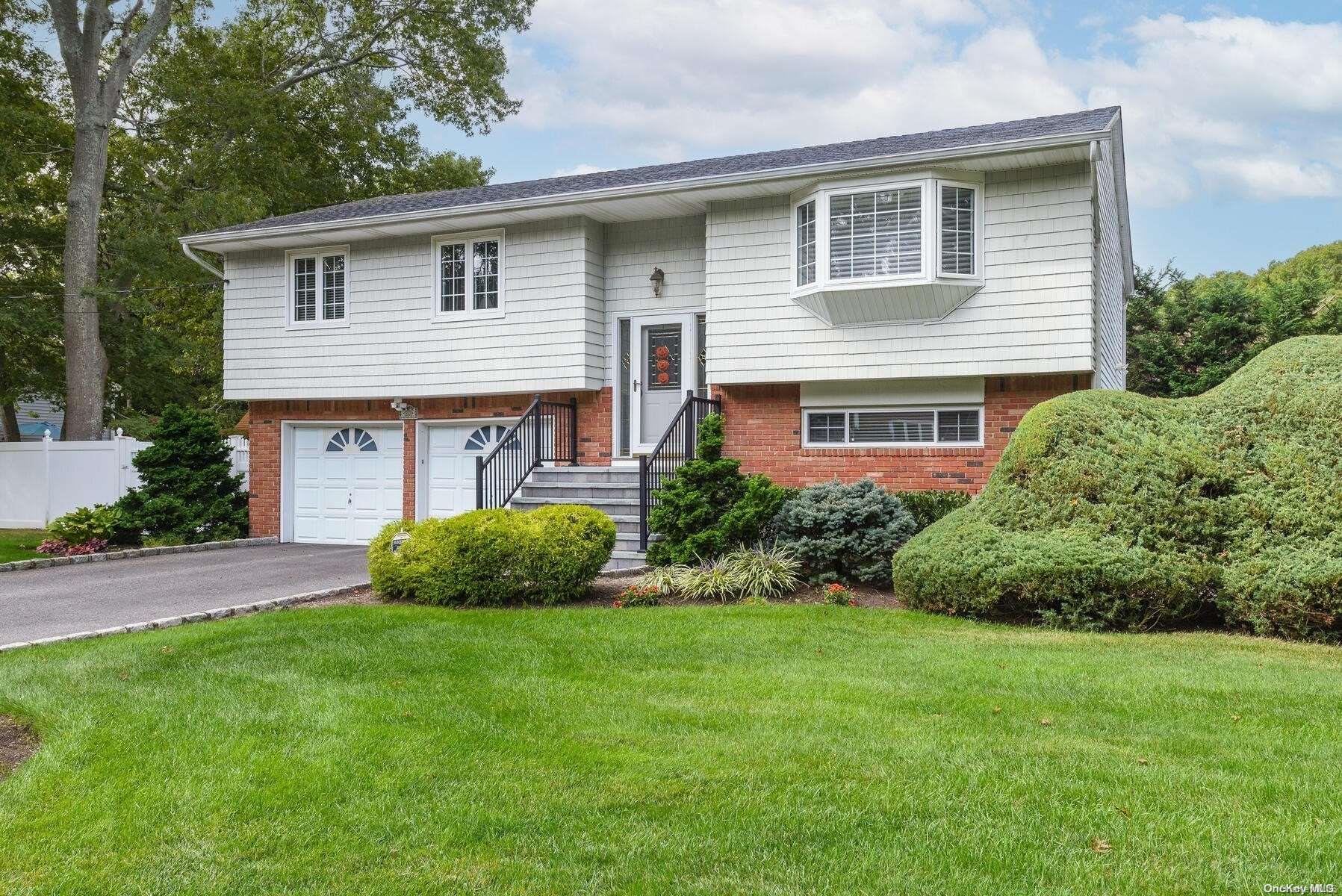 80 Julbet Drive, Sayville, NY 11782 | MLS #L3582821