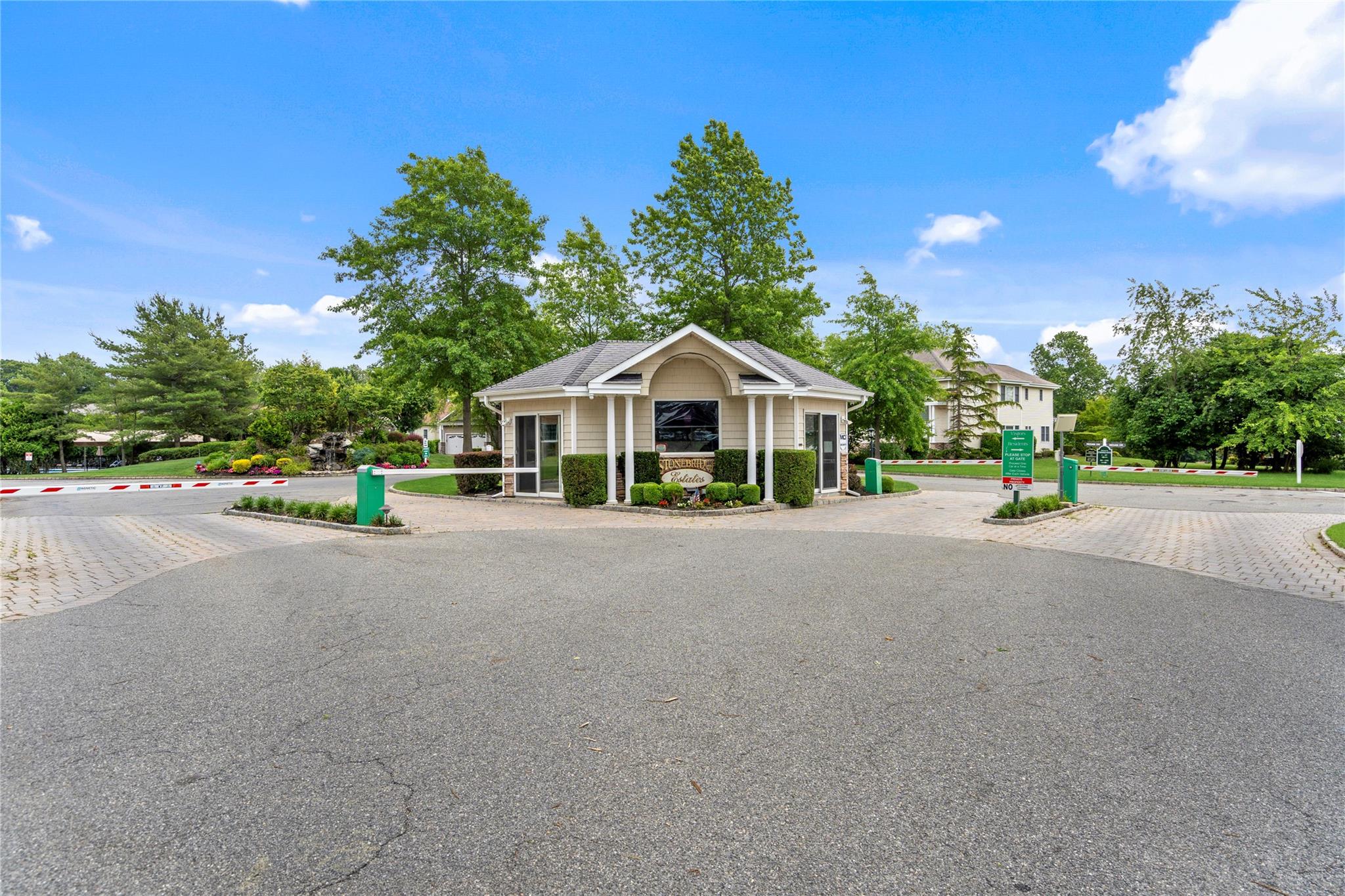 61 Redan Drive, Smithtown, NY 11787 | MLS #802299