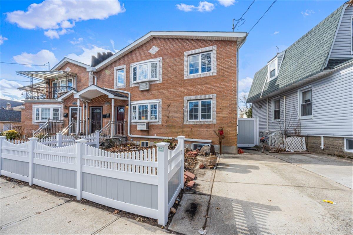 9226 Winchester Boulevard, Queens Village, NY 11428 | MLS #809589