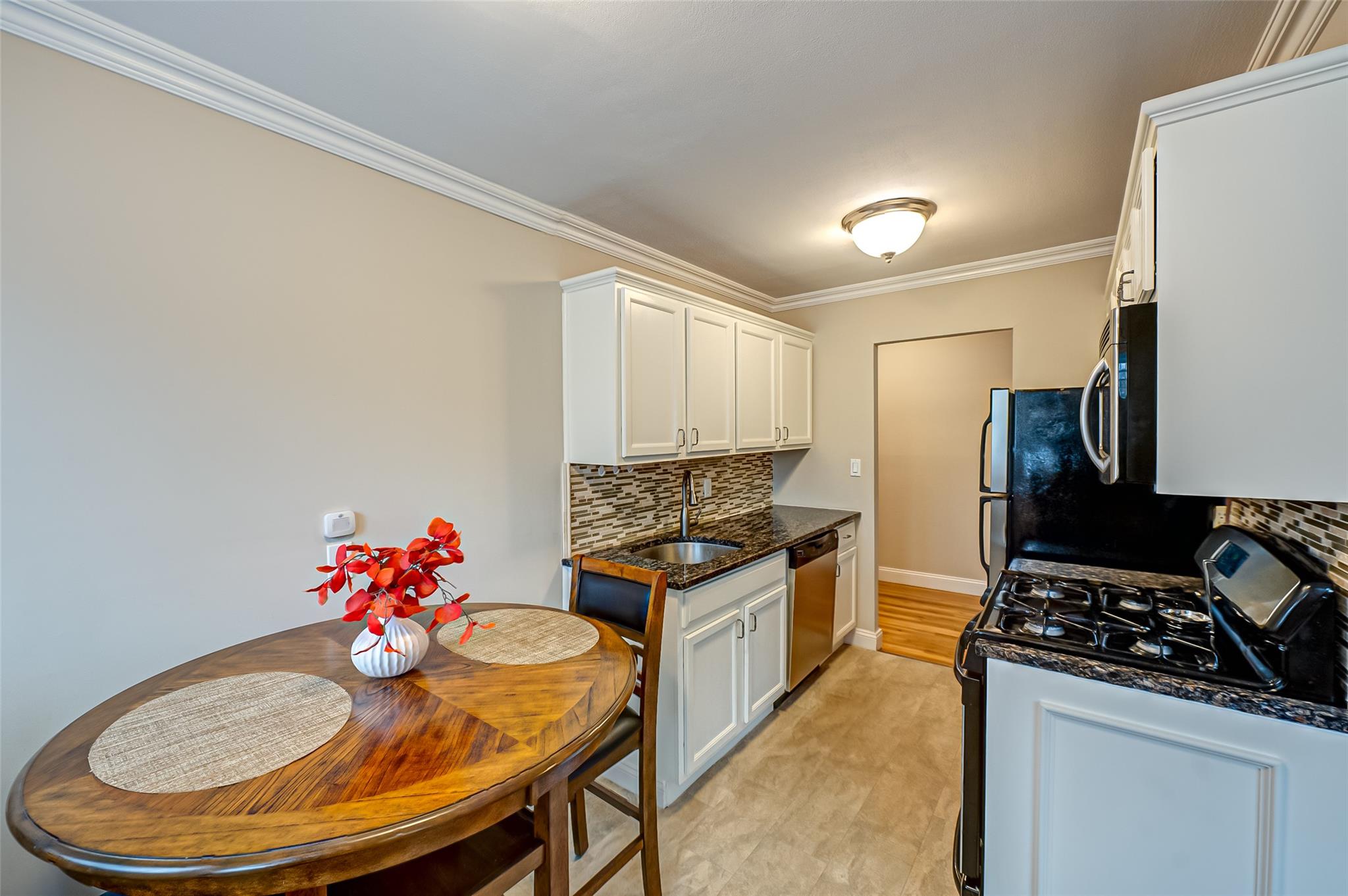 355 Route 111 # 2, Smithtown, NY 11787 | MLS #813535