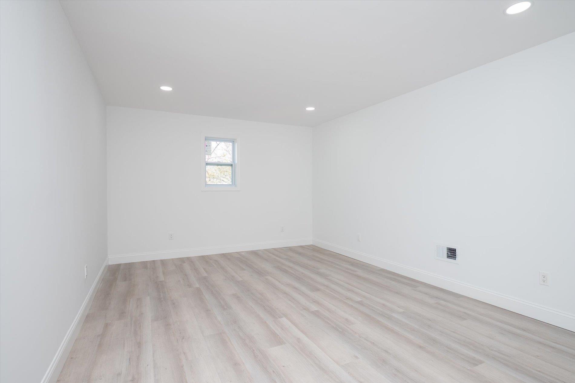 518 Sweet Hollow Road, Melville, NY 11747 | MLS #837119