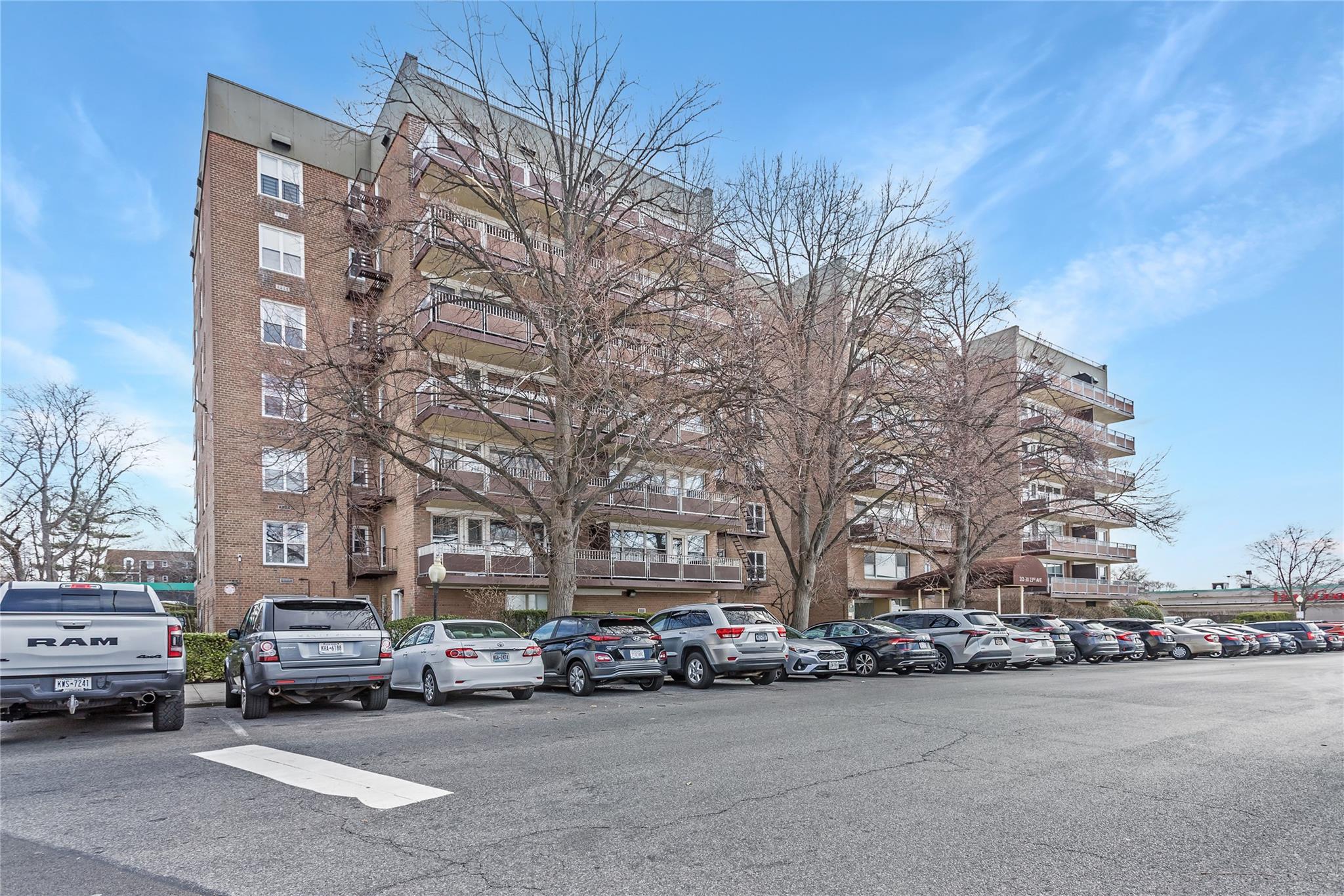 212-30 23rd Avenue # 4K, Bayside, NY 11360 | MLS #839645