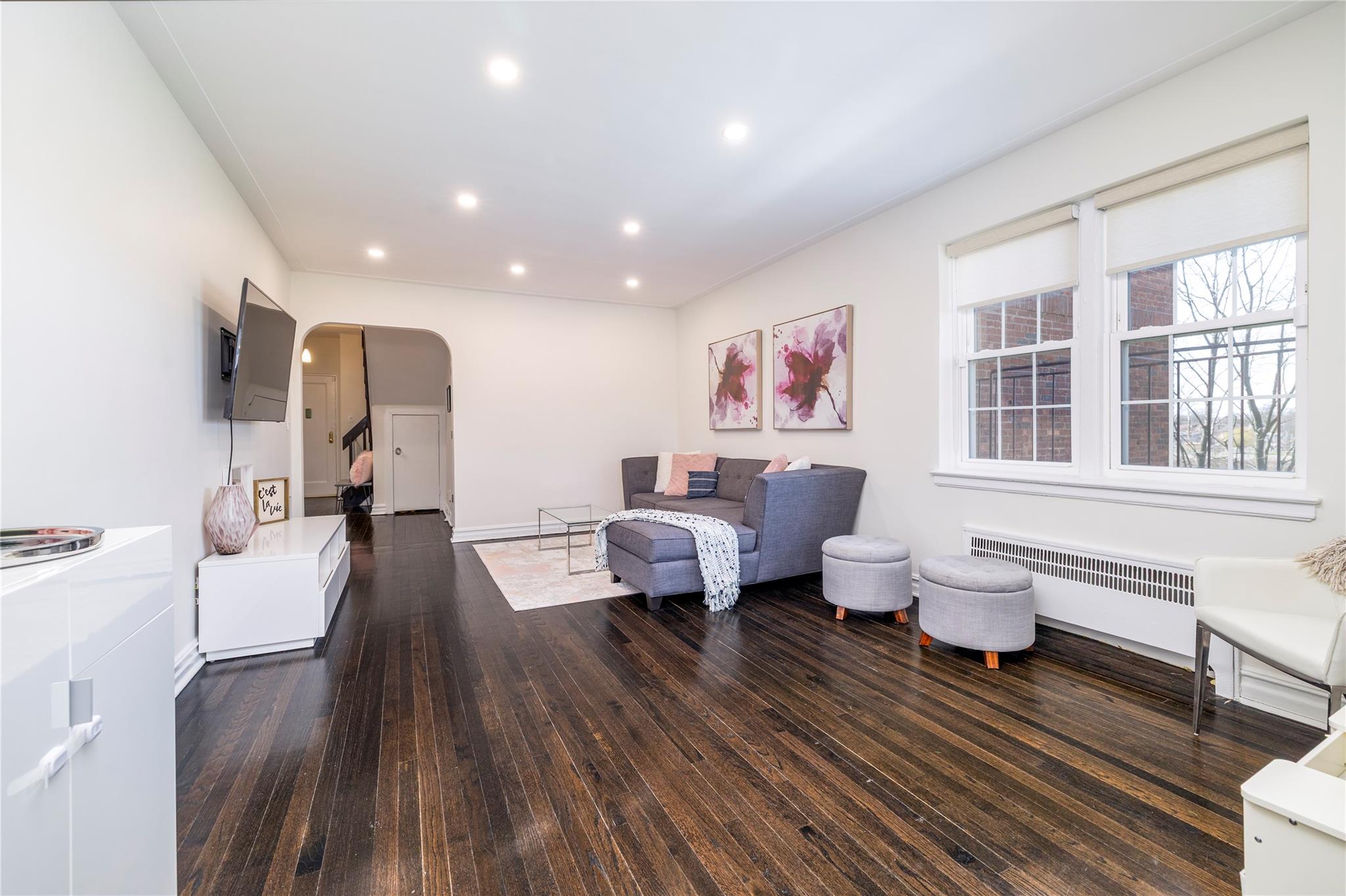 108 S Village Avenue # 3F, Rockville Centre, NY 11570 | MLS #845442