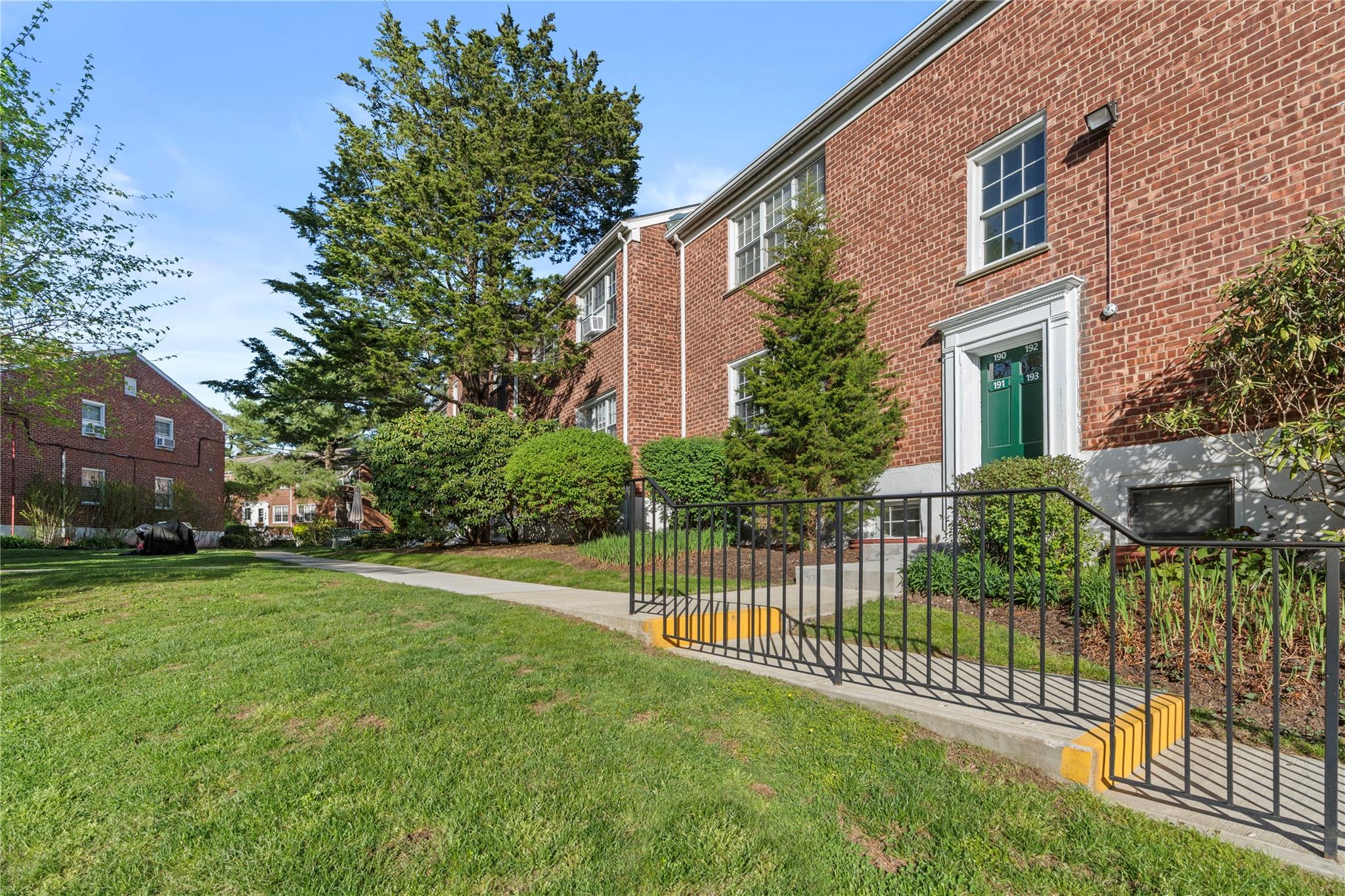 25 Fieldstone Drive # 191, Hartsdale, NY 10530 | MLS #856042