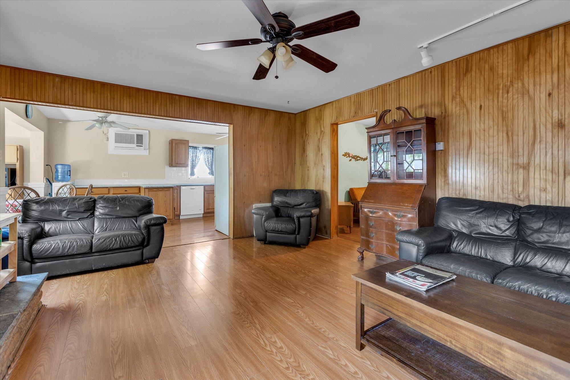 6 Seminole Street, Centerport, NY 11721 | MLS #856711