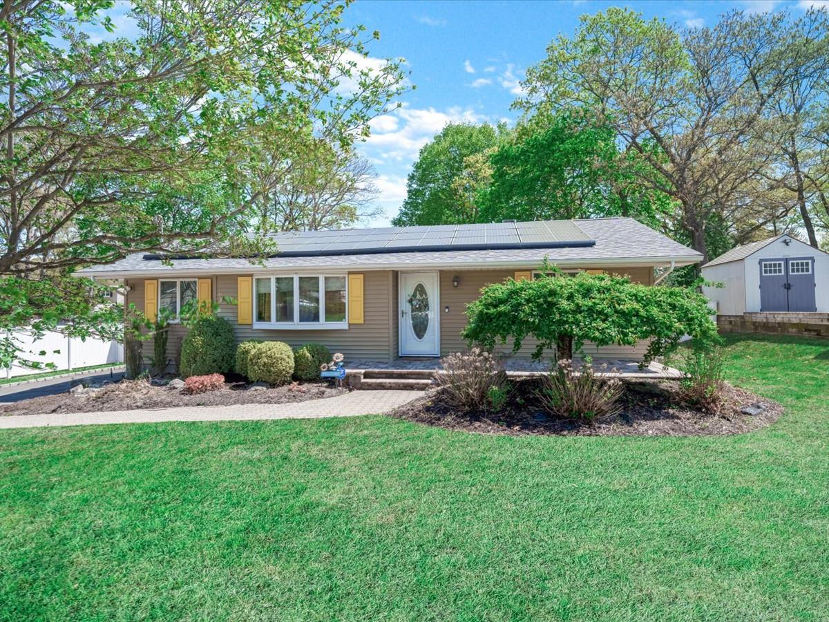 127 Elliot Avenue, Lake Grove, NY 11755 | MLS #856777