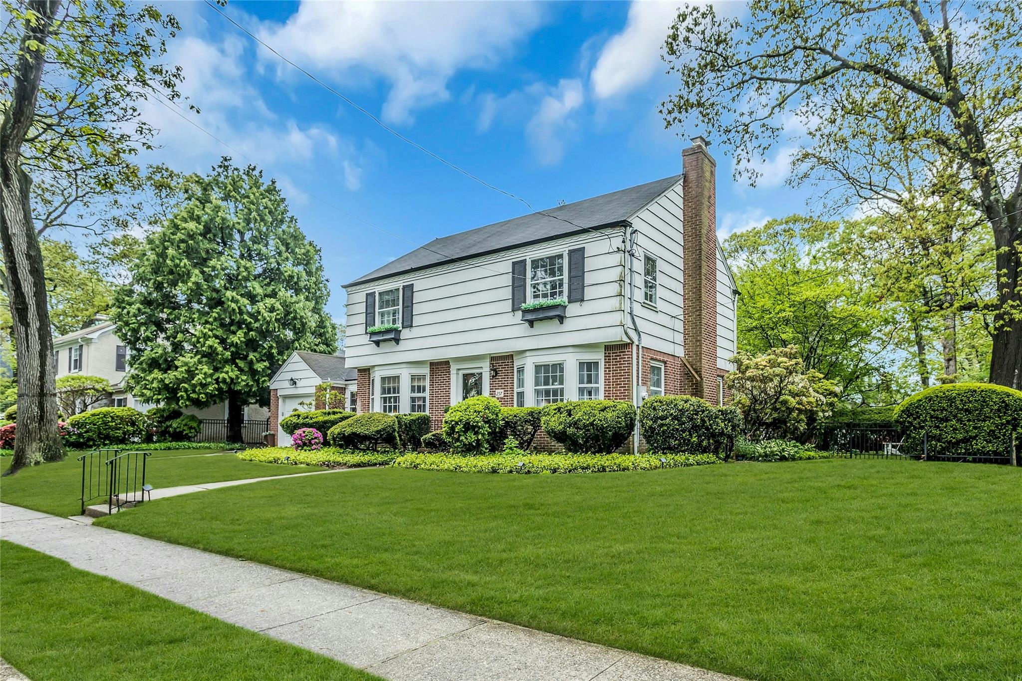 257 Hewlett Avenue, Merrick, NY 11566 | MLS #858276