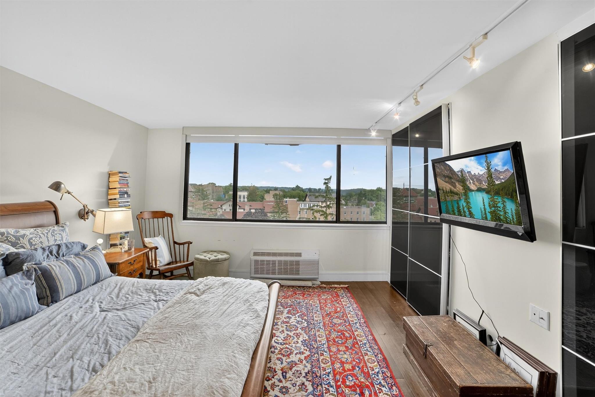 15 Stewart Place # 12J, White Plains, NY 10603 | MLS #861334