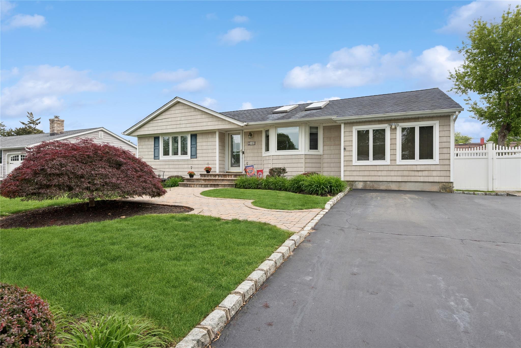 182 S Plaisted Avenue, Hauppauge, NY 11788 | MLS #863775