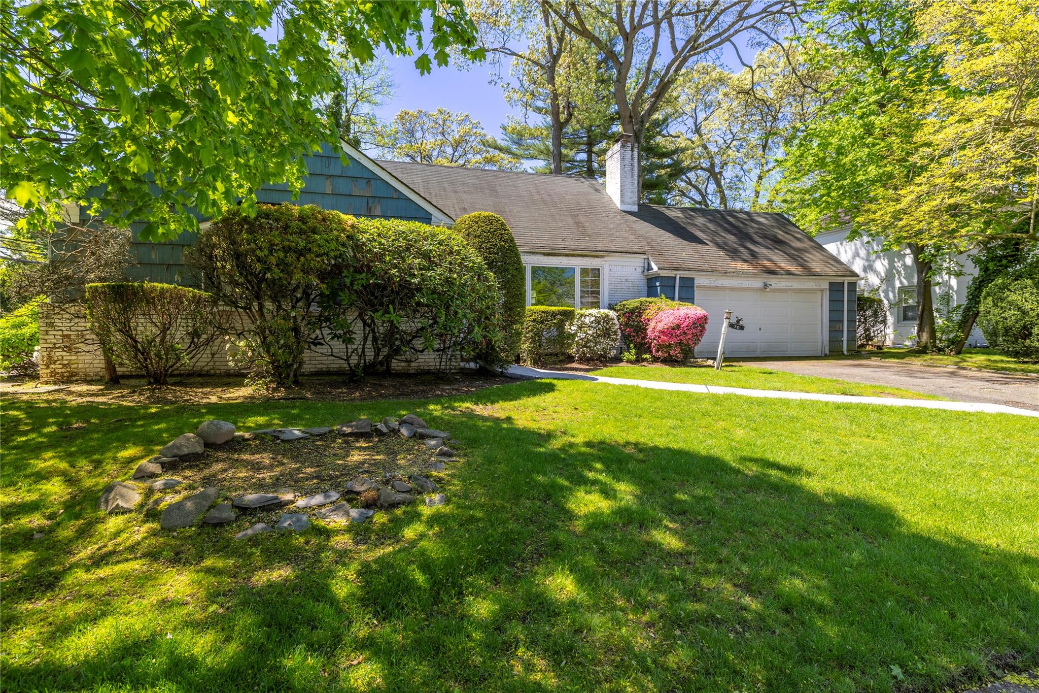 70 Whitehall Road, Rockville Centre, NY 11570 | MLS #868565