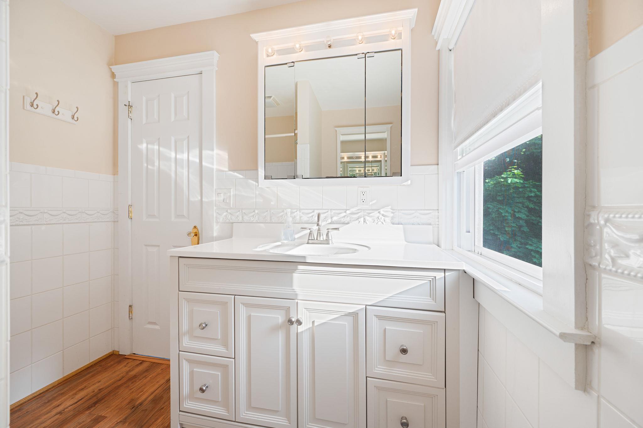 1 Centerport Road, Greenlawn, NY 11740 | MLS #873588