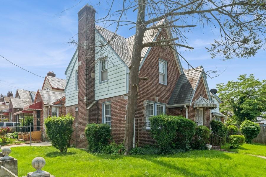 18902 114th Drive, Saint Albans, NY 11412 | MLS #874237