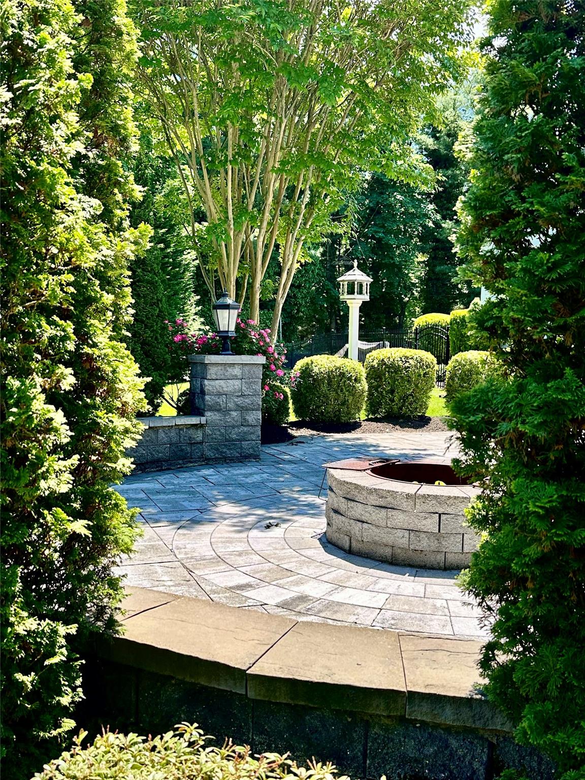 1 Ada Lane, East Setauket, NY 11733 | MLS #876010