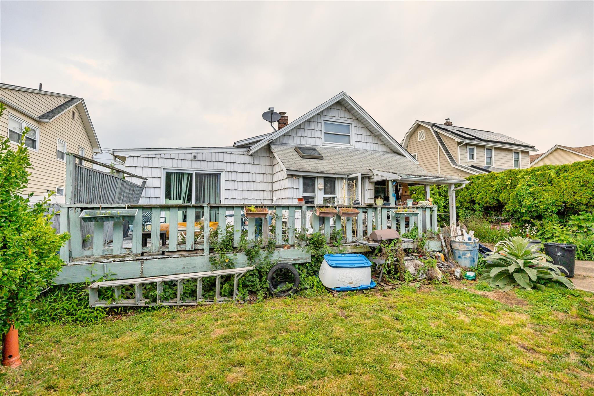 43 Westbury Avenue, Mineola, NY 11501 | MLS #877077