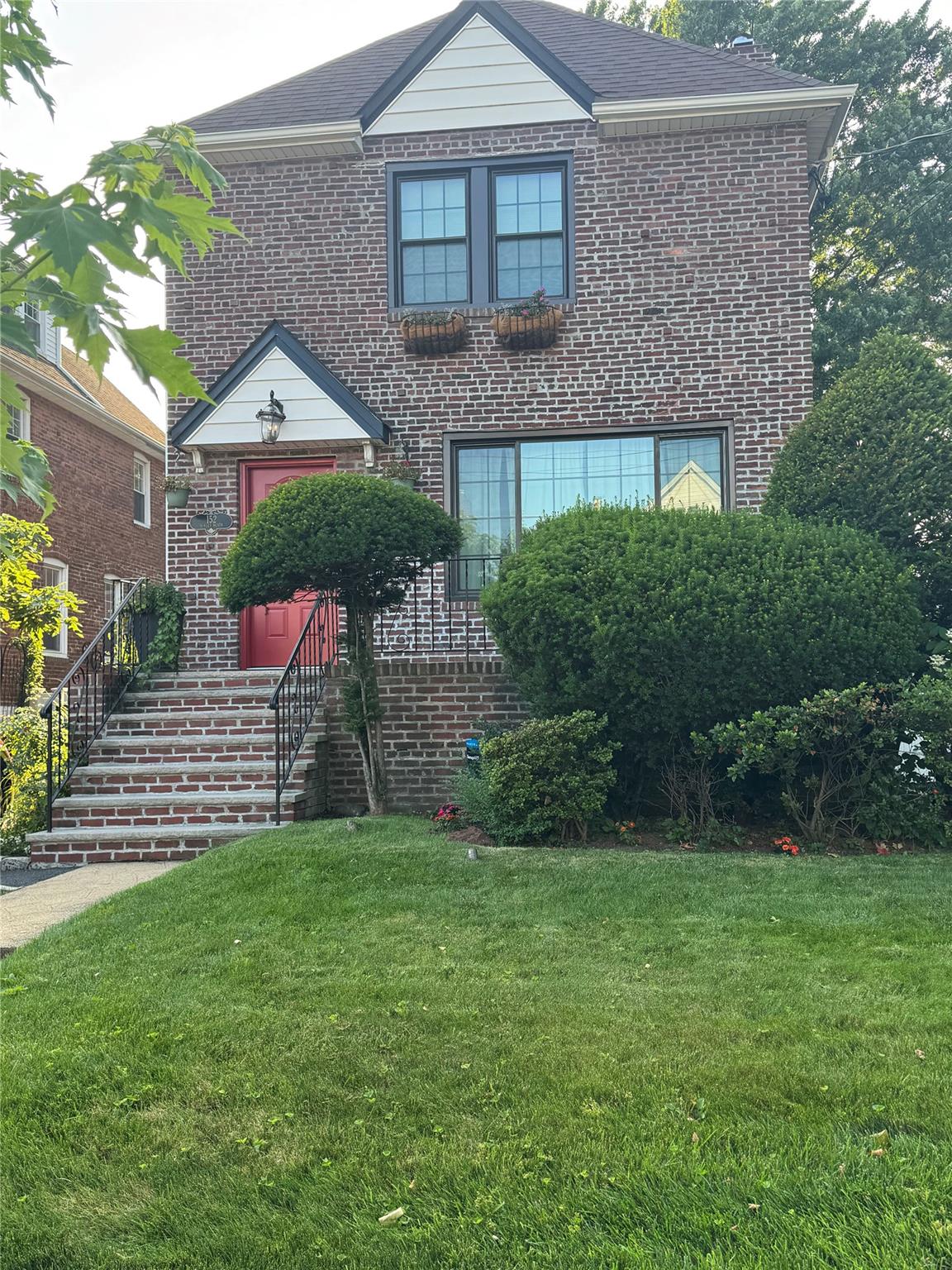 152 Bixley Heath, Lynbrook, NY 11563 | MLS #878478