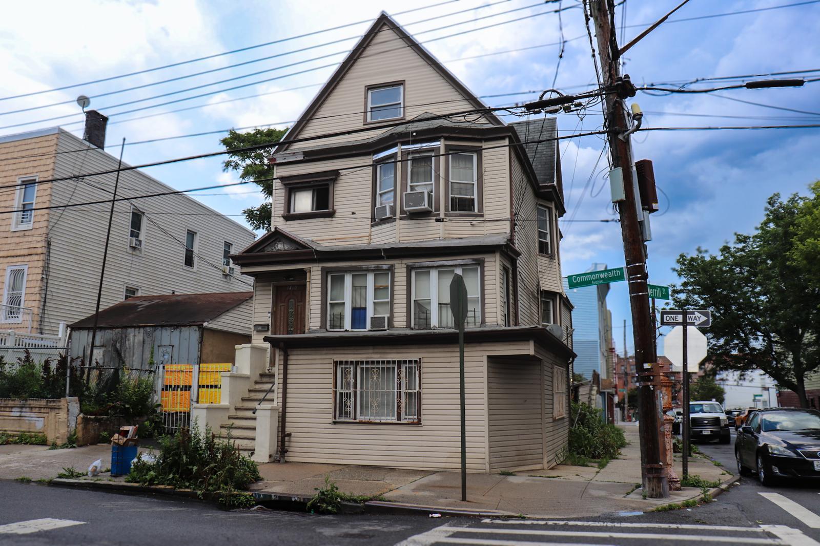 1460 Commonwealth Avenue, Bronx, NY 10460 | MLS #881122