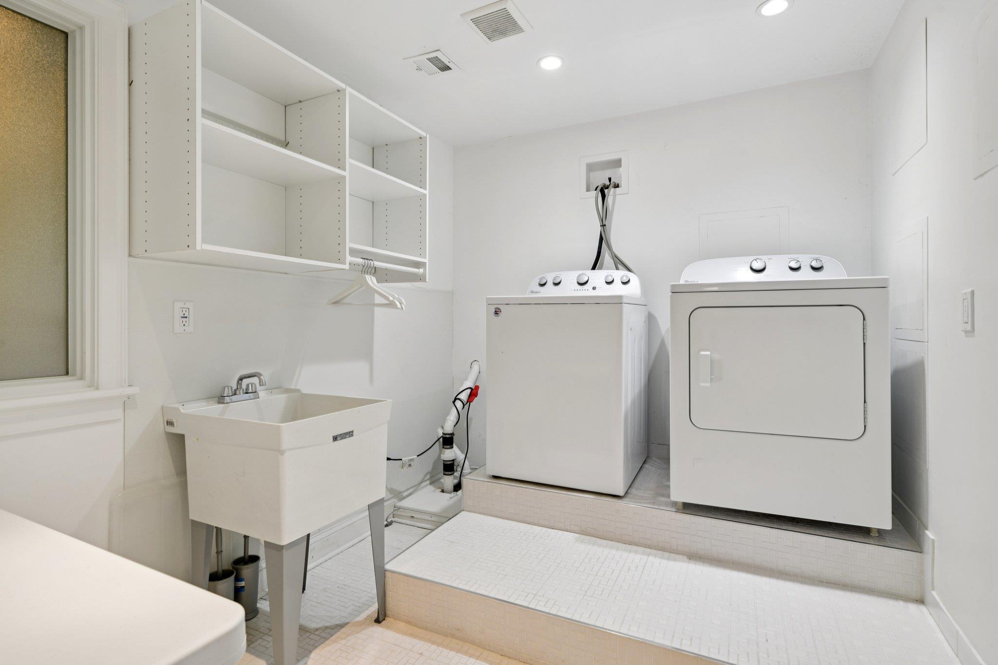 34 Nassau Road, Hampton Bays, NY 11946 | MLS #881545