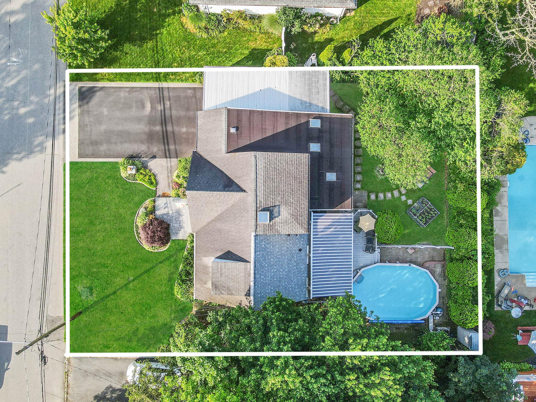 8 Lowell Avenue, Greenlawn, NY 11740 | MLS #885348