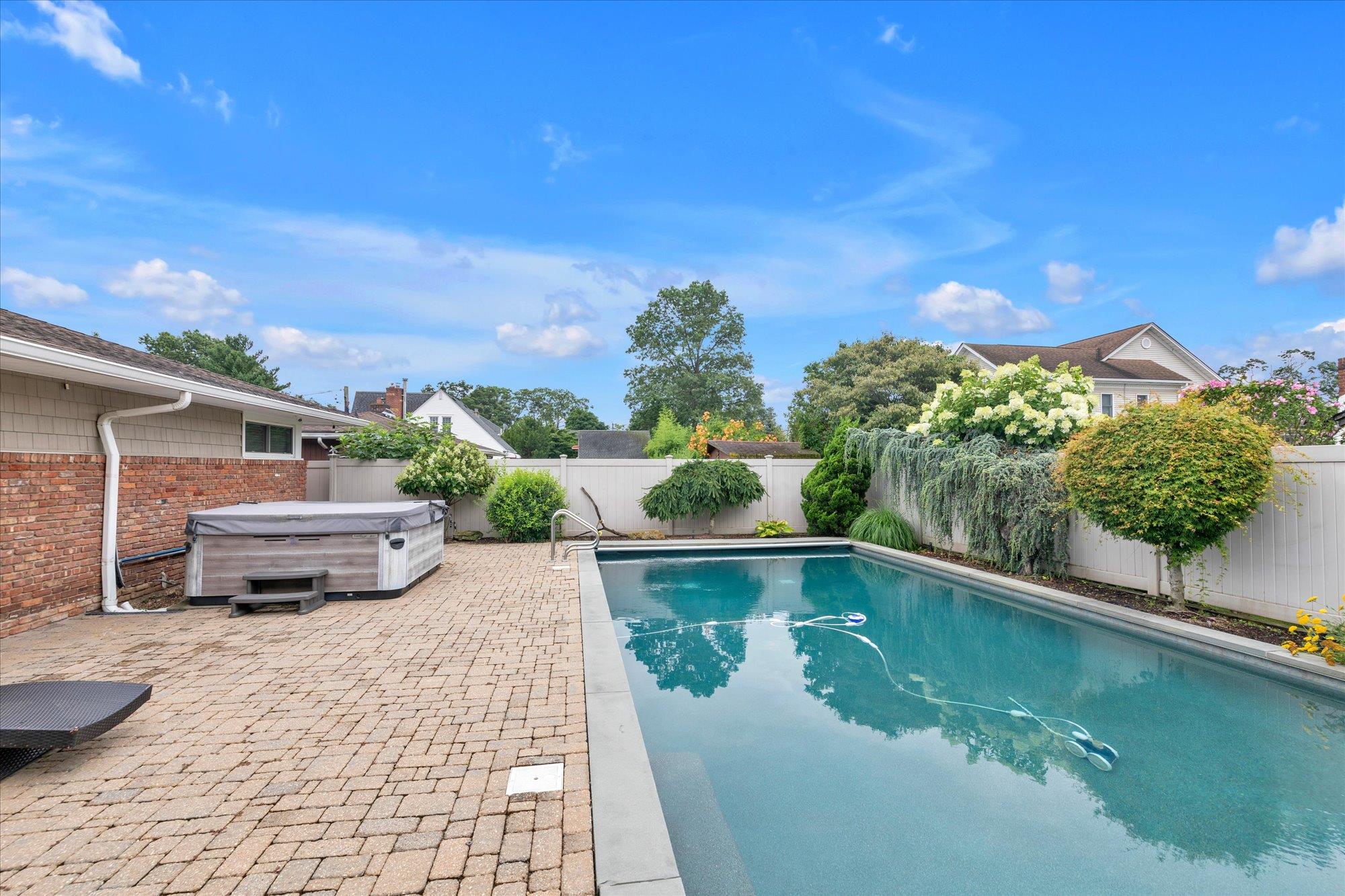 2854 Lenox Road, Oceanside, NY 11572 | MLS #887289