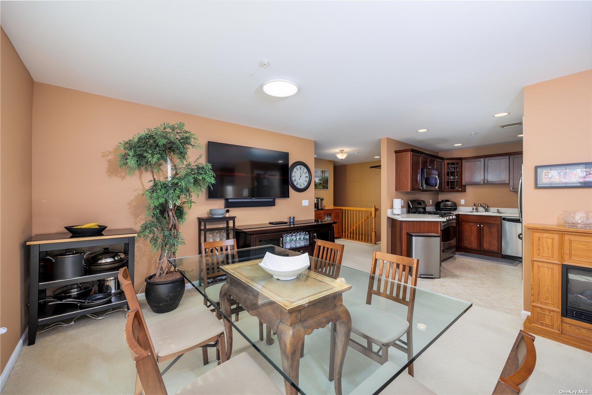 157 Brattle Circle, Melville, NY 11747 | MLS #889320