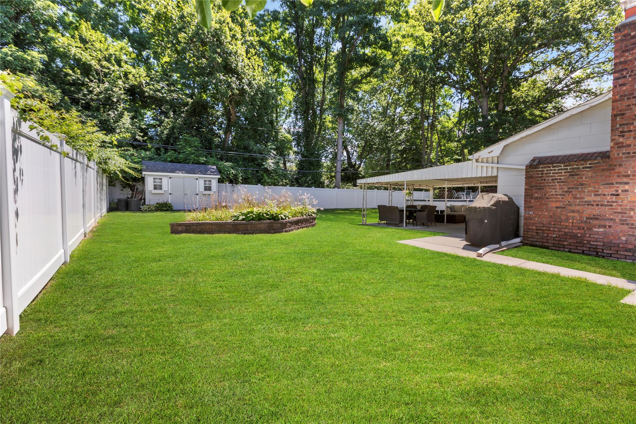 39 Winfield Davis Drive, Coram, NY 11727 | MLS #892830