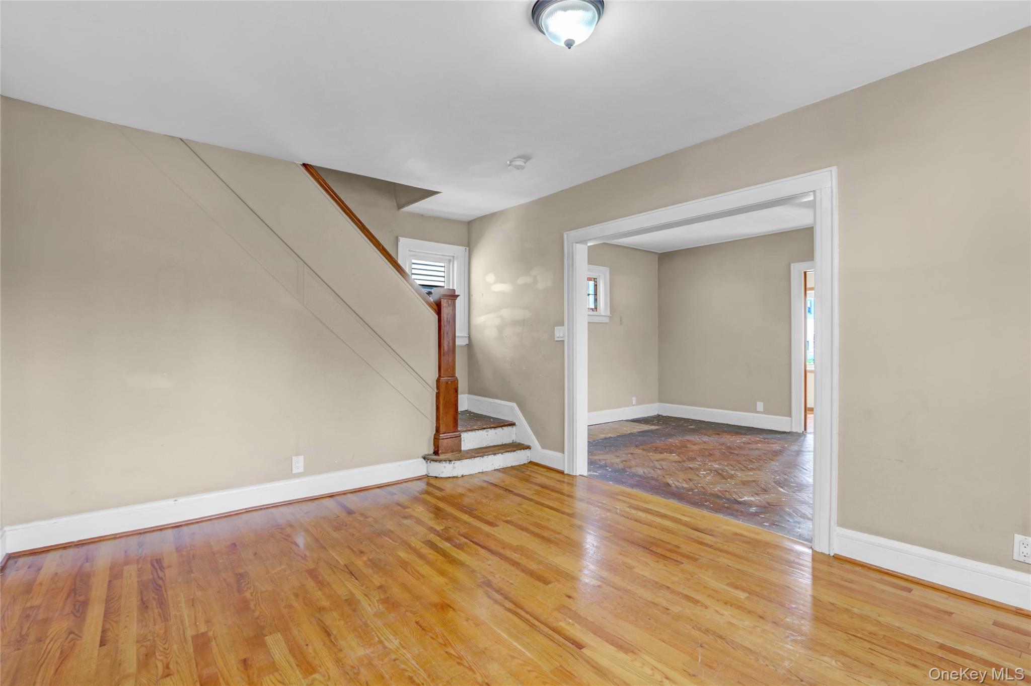 89 Rolling Street, Lynbrook, NY 11563 | MLS #900442