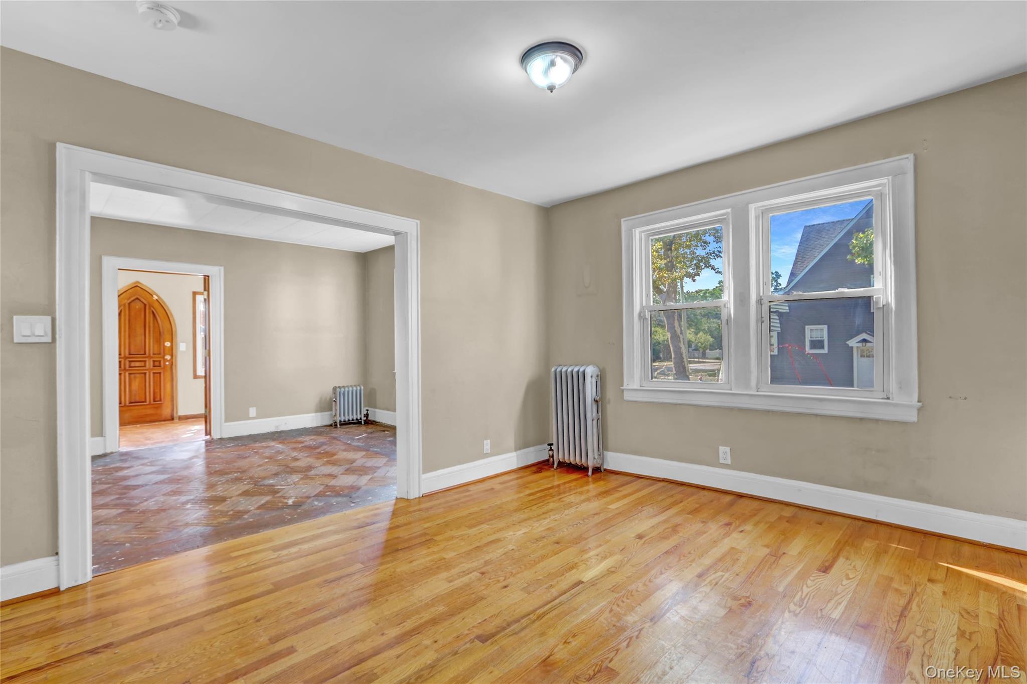 89 Rolling Street, Lynbrook, NY 11563 | MLS #900442