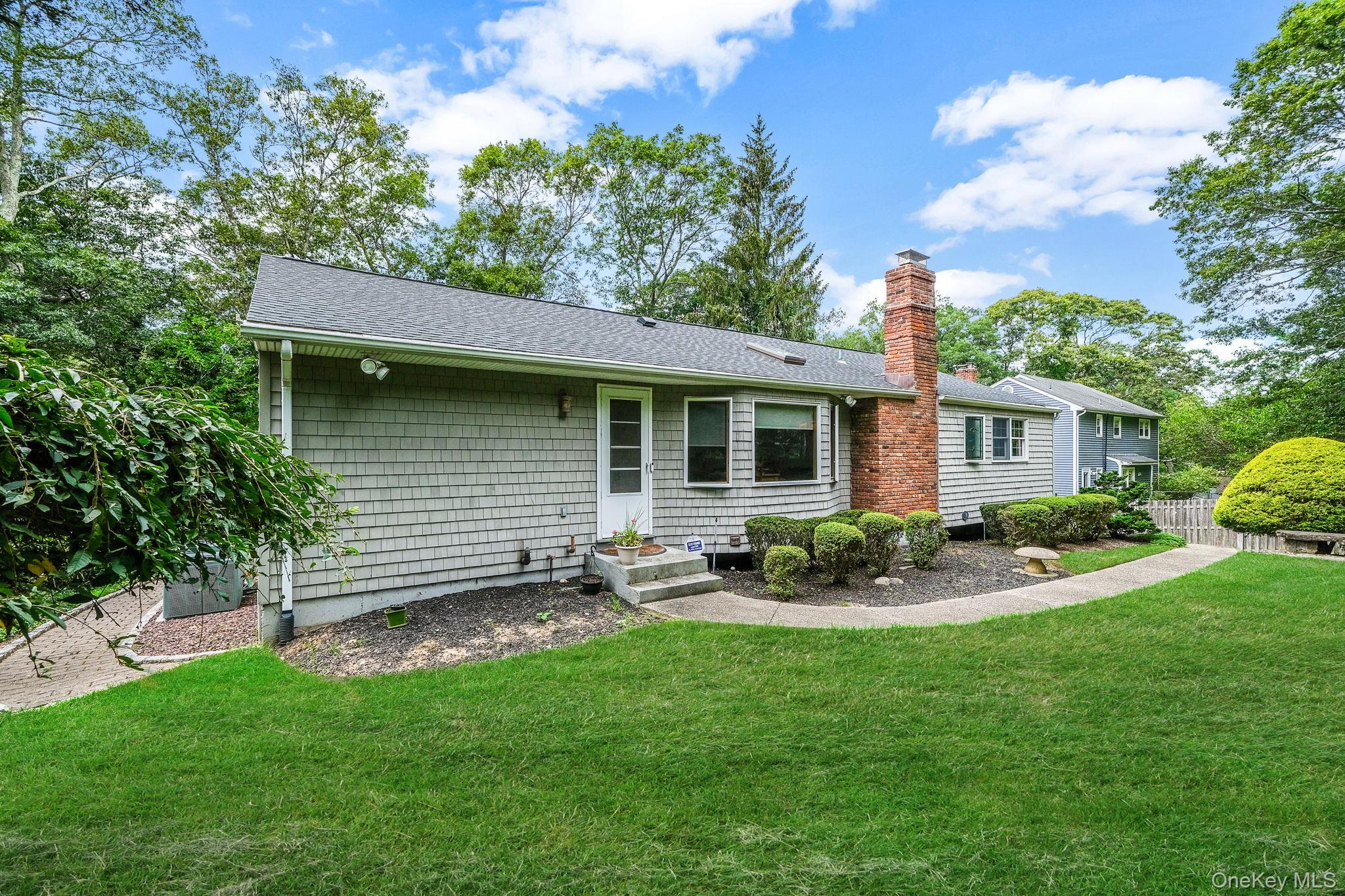 25 Woodville Road, Shoreham, NY 11786 | MLS #906578