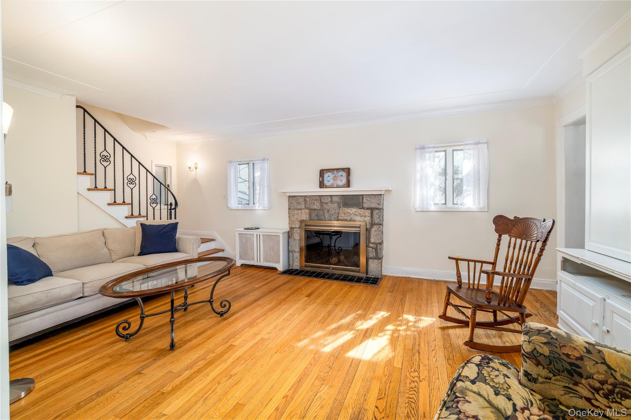 136 Scarcliffe Drive, Malverne, NY 11565 | MLS #916203