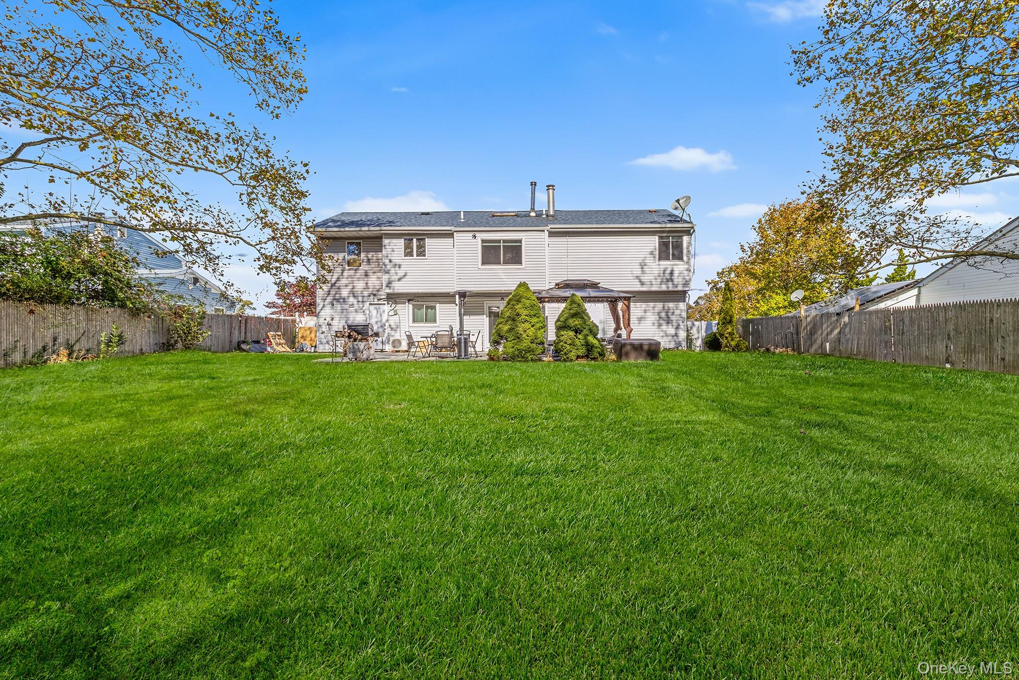 20 Malcolm Street, Brookhaven, NY 11713 | MLS #921470