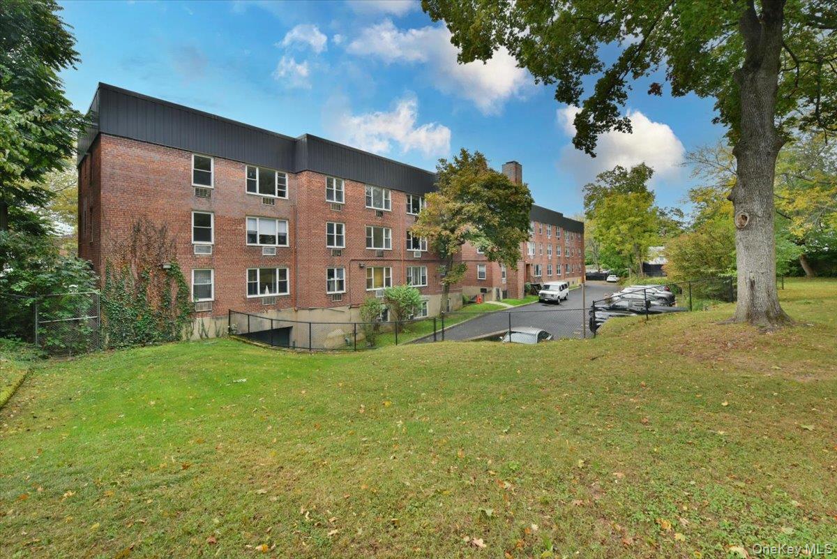 195 S Middle Neck Road # 2-L, Great Neck, NY 11021 | MLS #926690