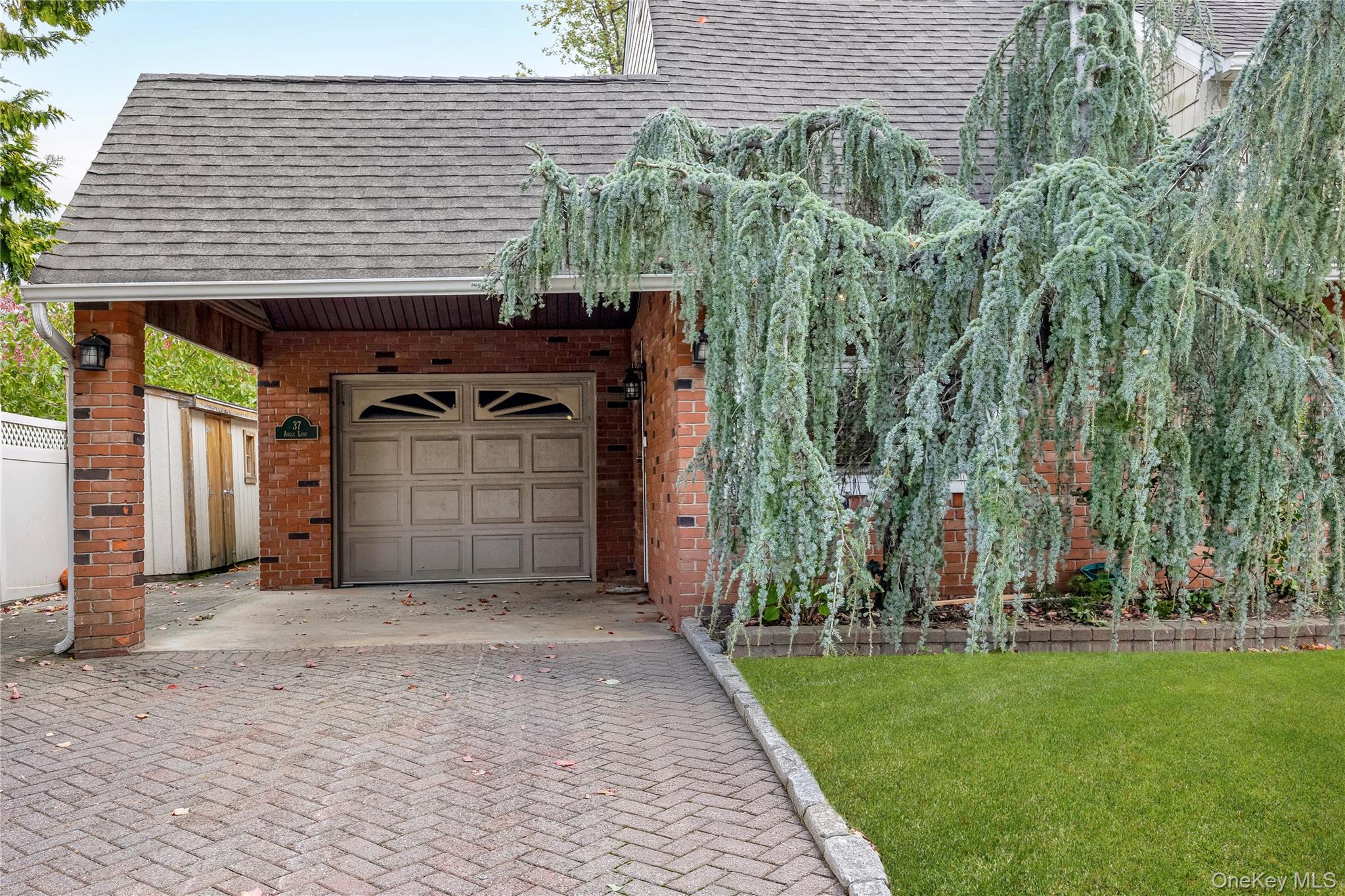 37 Angle Lane, Hicksville, NY 11801 | MLS #927003