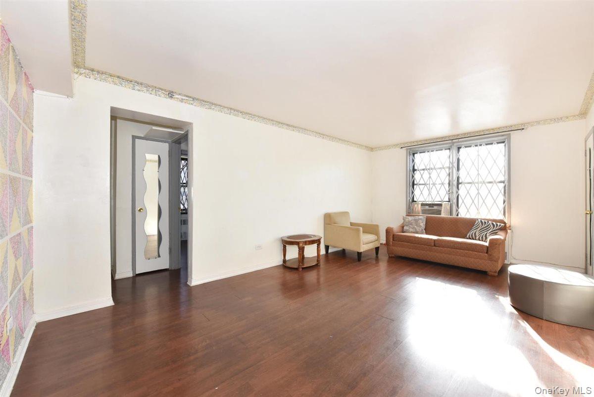 87-20 175 Street # 1M, Jamaica, NY 11432 | MLS #929406