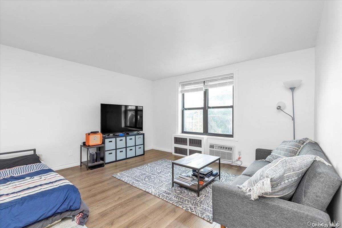 209-10 41st Avenue # 3R, Bayside, NY 11361 | MLS #932697