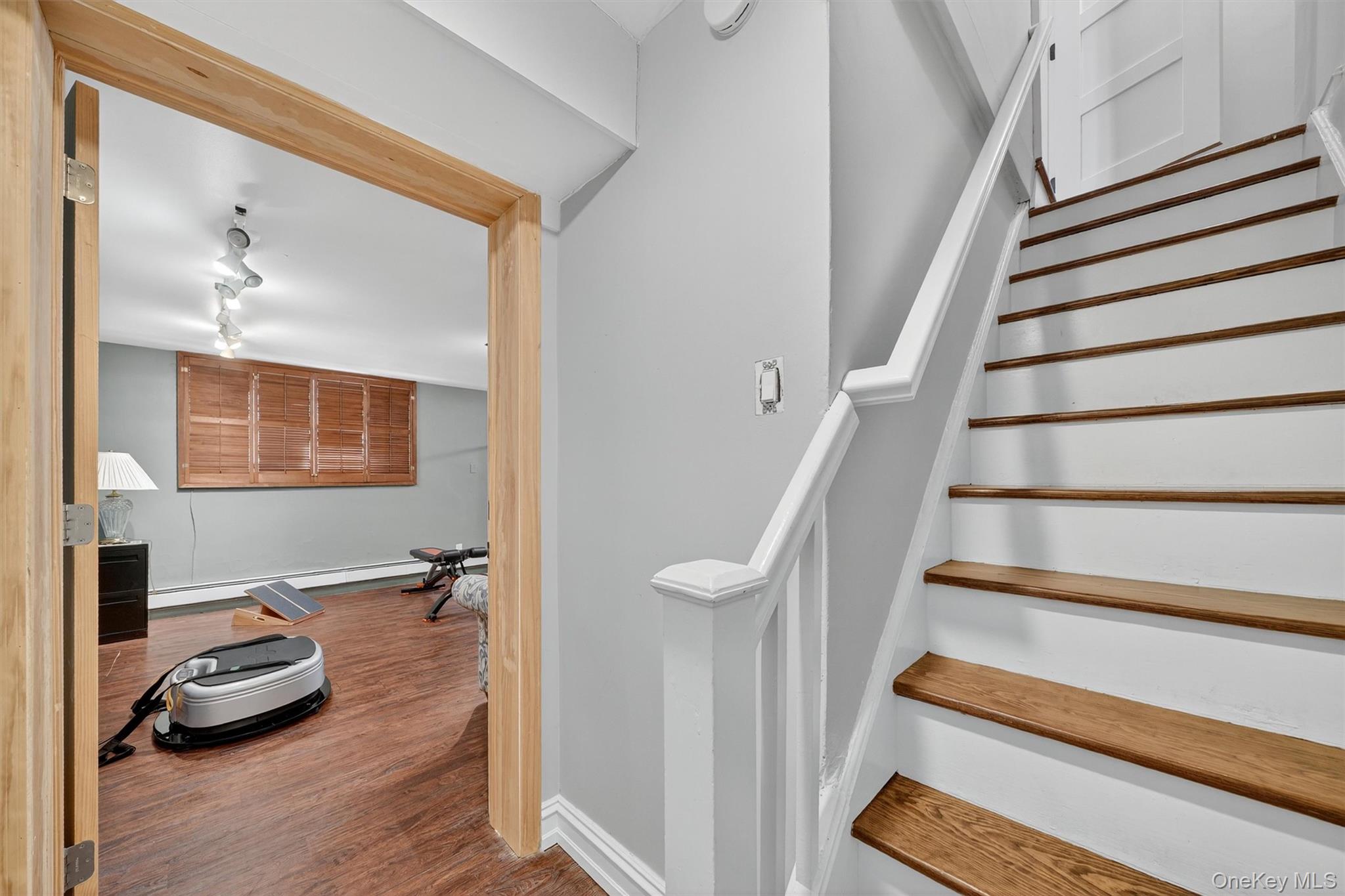 2247 mickle Avenue, Bronx, NY 10469 | MLS #933105