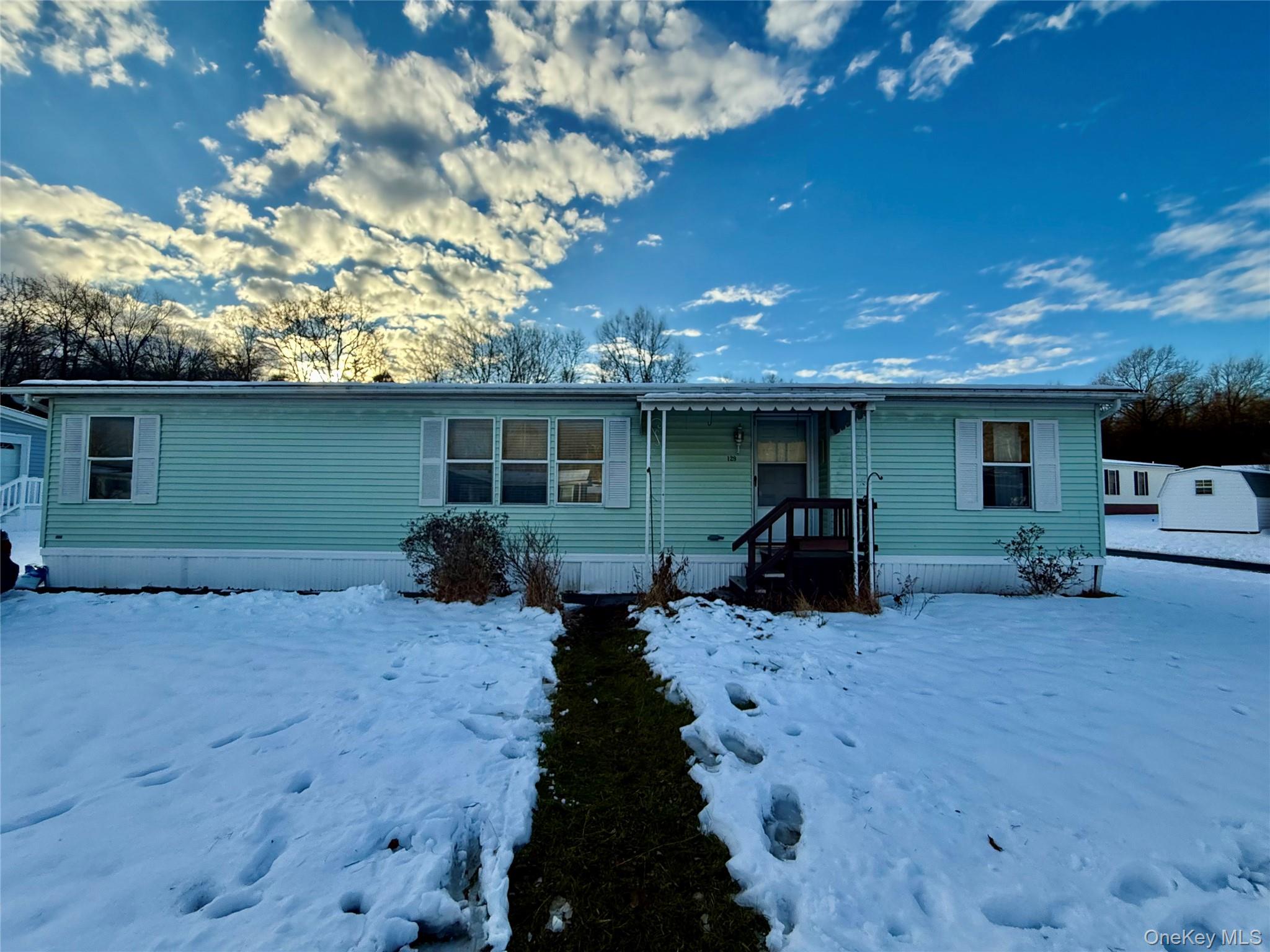 129 Brittany Terrace # 129, Rock Tavern, NY 12575 | MLS #945803