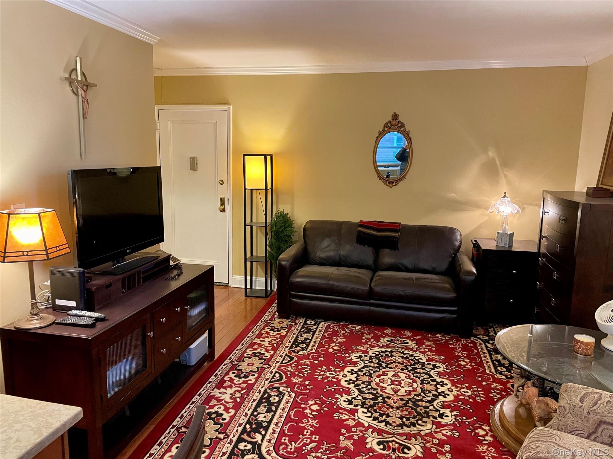 36 Cathedral Avenue # 2C, Hempstead, NY 11550 | MLS #949770